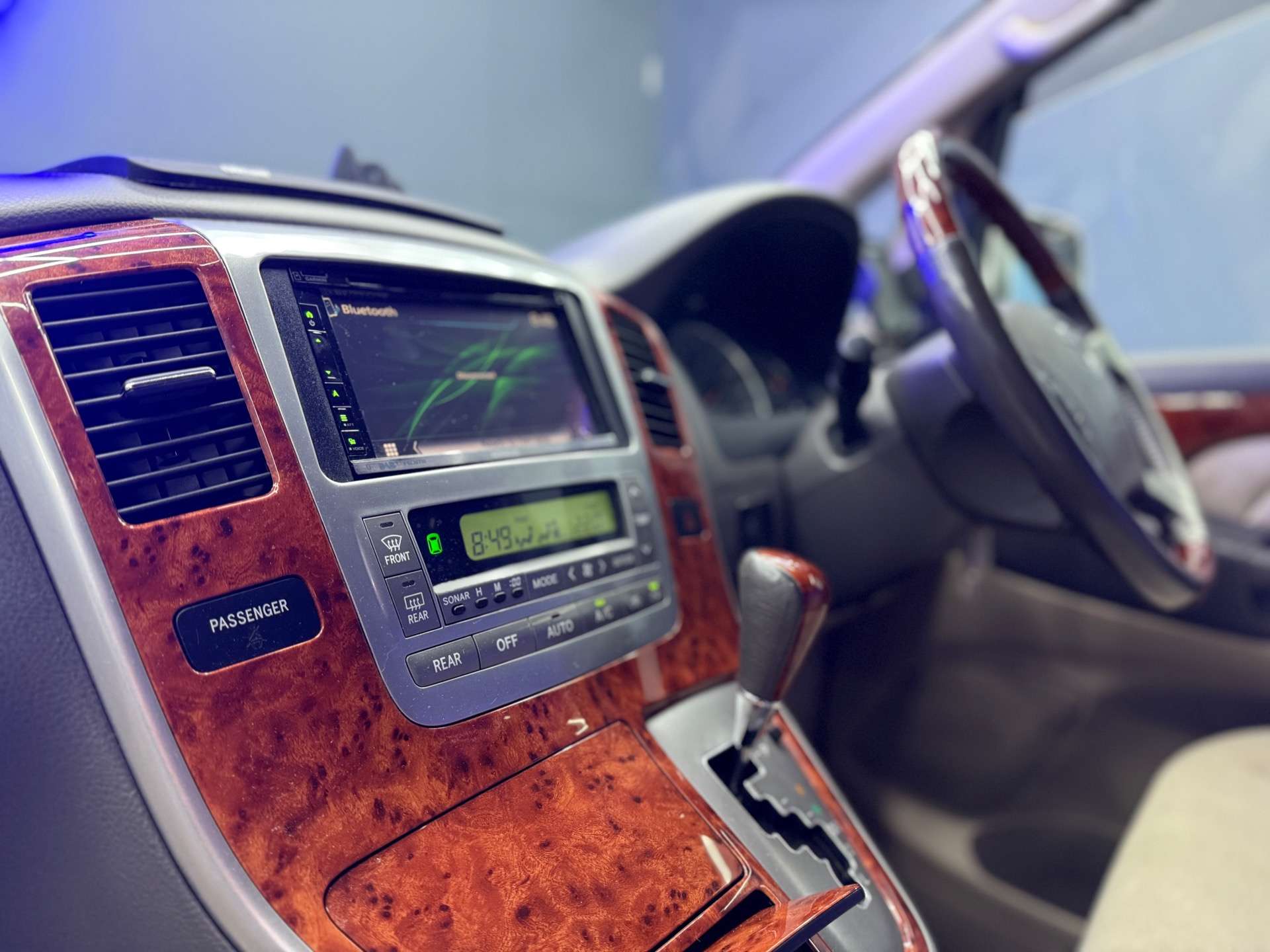Used Toyota Alphard V for sale in Maidenhead, Berkshire | A1 Auto Solutions